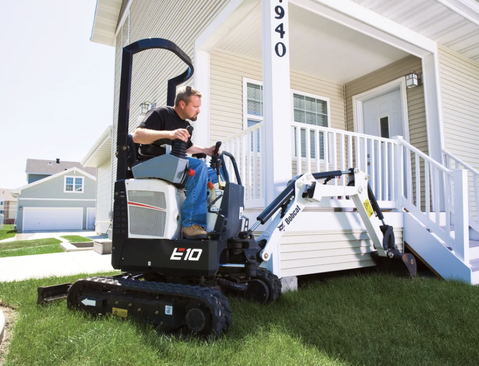 Ficha técnica do Mini Carregadeira Bobcat E10 - Popagro