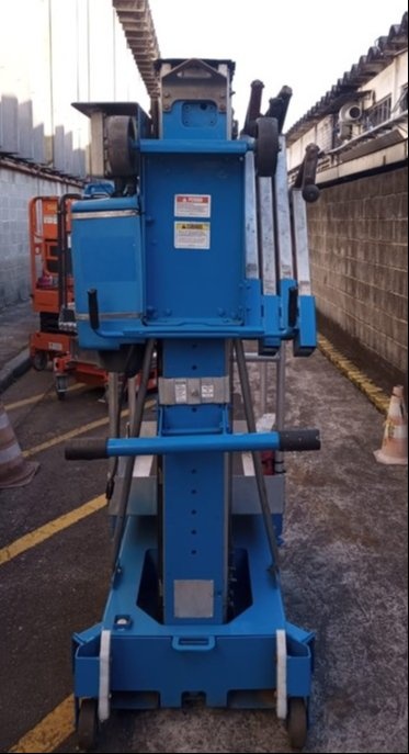 PLATAFORMA AÉREA (ELEVATÓRIA) GENIE AWP30S - Taubaté/SP - Genie ...