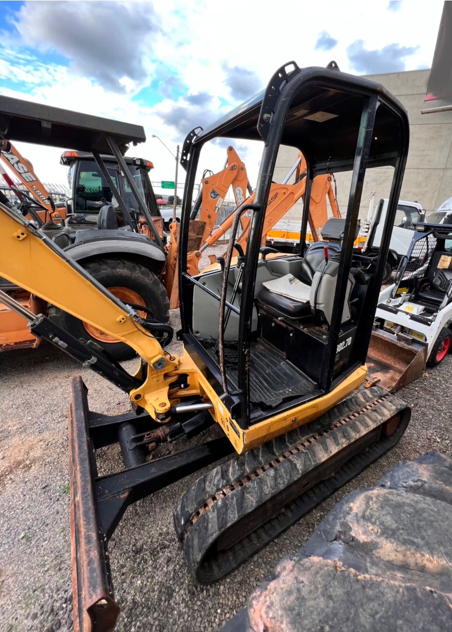 Miniescavadeira Caterpillar 302.7D ano 2015 com 5000 horas - Campinas ...