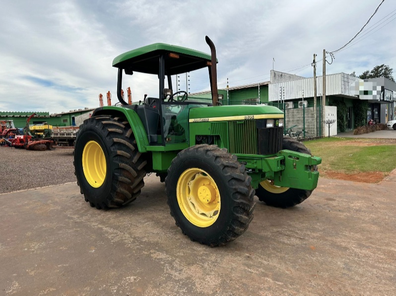 Trator John Deere 6405 (4x4) Ano 2004 - PR - John Deere - Tratores ...