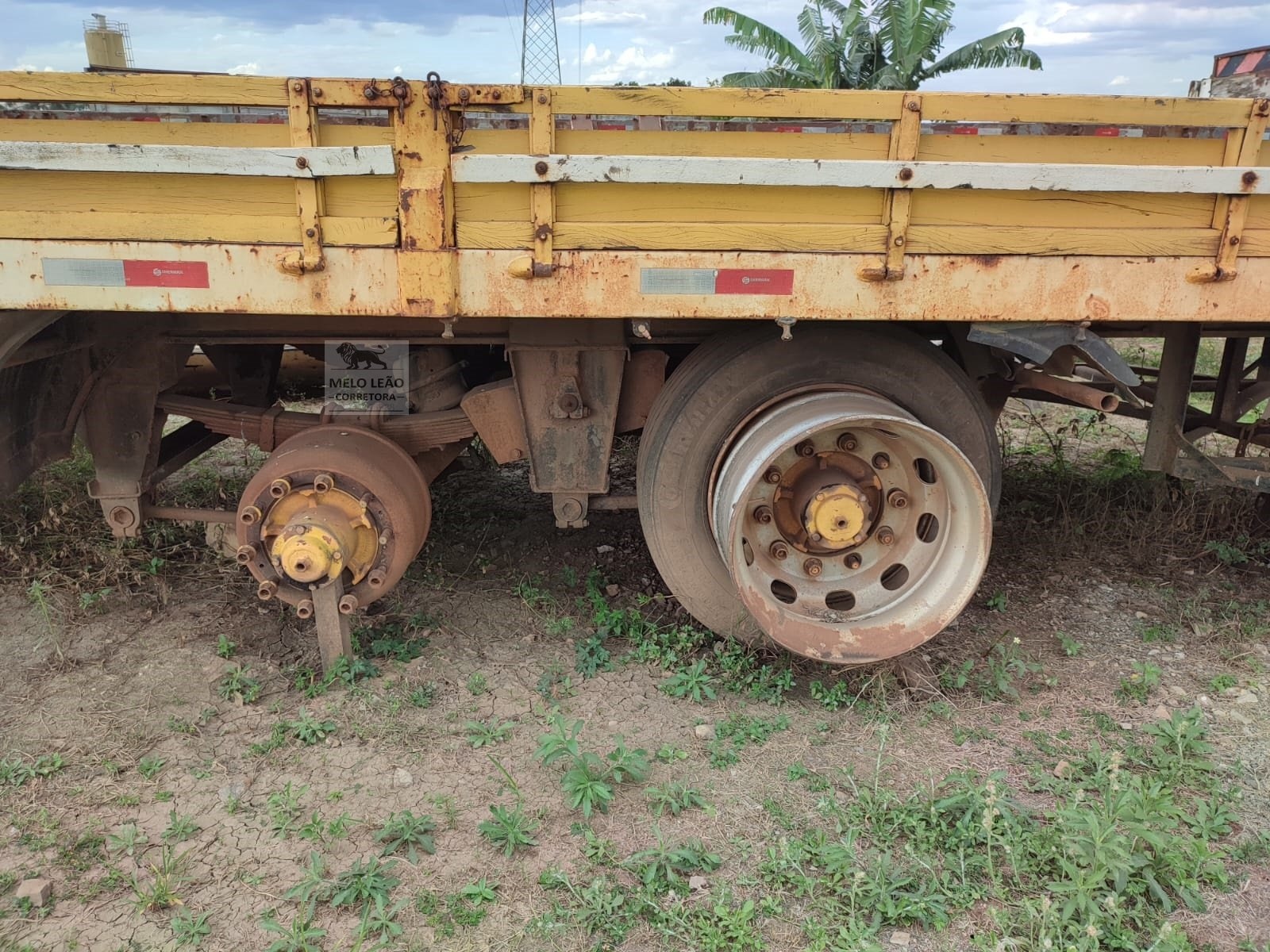 CARRETA GUARDA-BAIXA RODOVIÁRIA SEM PNEUS 2 EIXOS 1978 5304172 ...