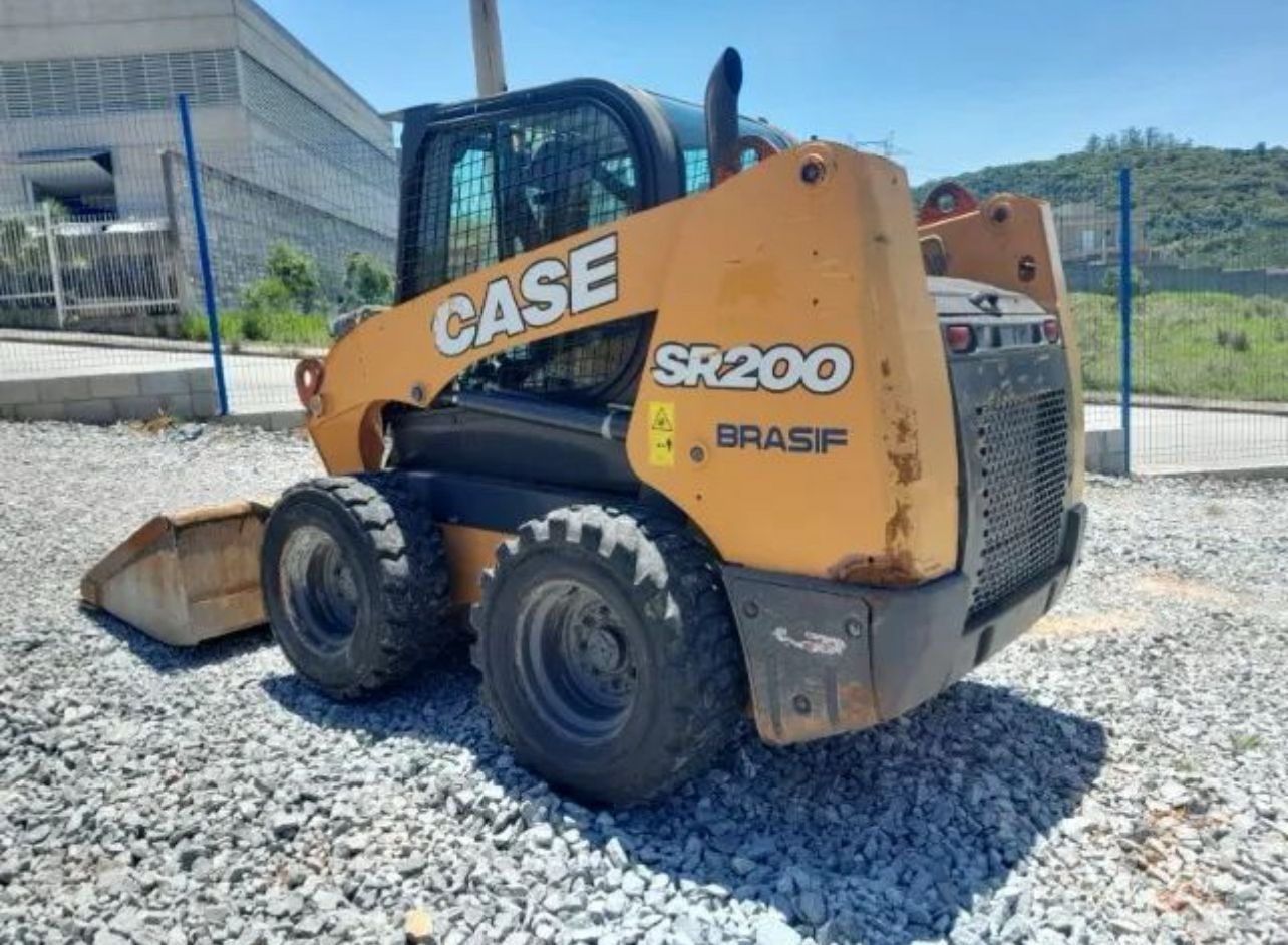Minicarregadeira Case SR200 ano 2019, com 4620 horas - Campinas/SP - Case - Mini carregadeiras ...