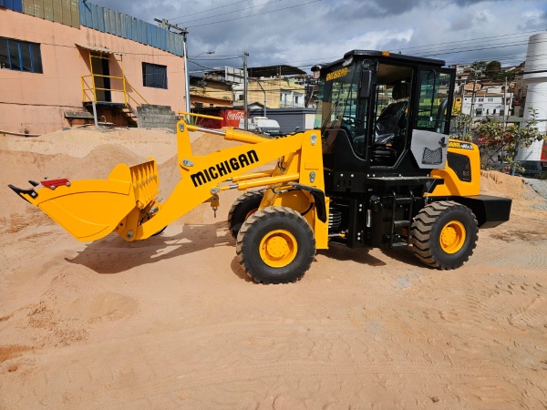 Comprar ou Alugar Pás carregadeiras Michigan - PopAgro