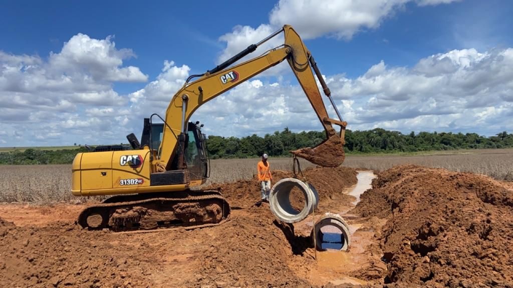 Escavadeira Caterpillar - Modelo: CAT 313D2GC - Ano 2021 - MS ...