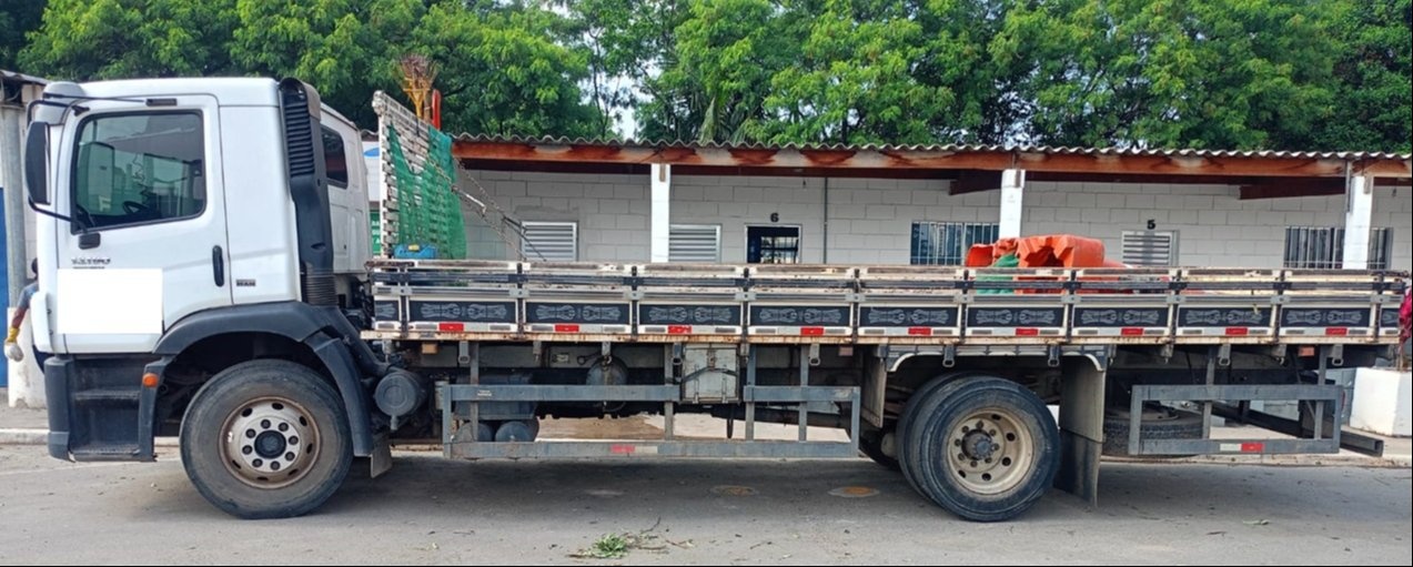 CAMINHÃO VOLKSWAGEN 13-190 E CONSTELLATION 2P (DIESEL)(E5) 2013, Comprar por R$ 220000, São ...