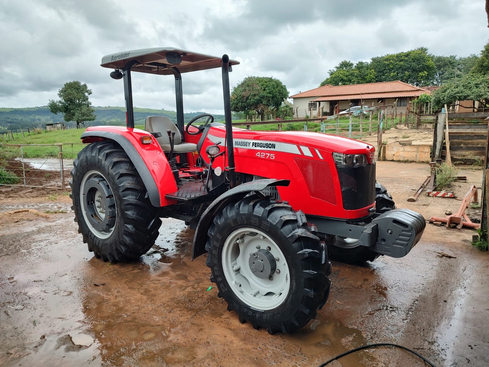 Trator Massey Ferguson MF 4275 2017, Comprar por R$ 180000, MG, JM ...