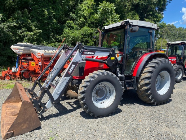 Catálogo de Tratores da Massey Ferguson - Popagro